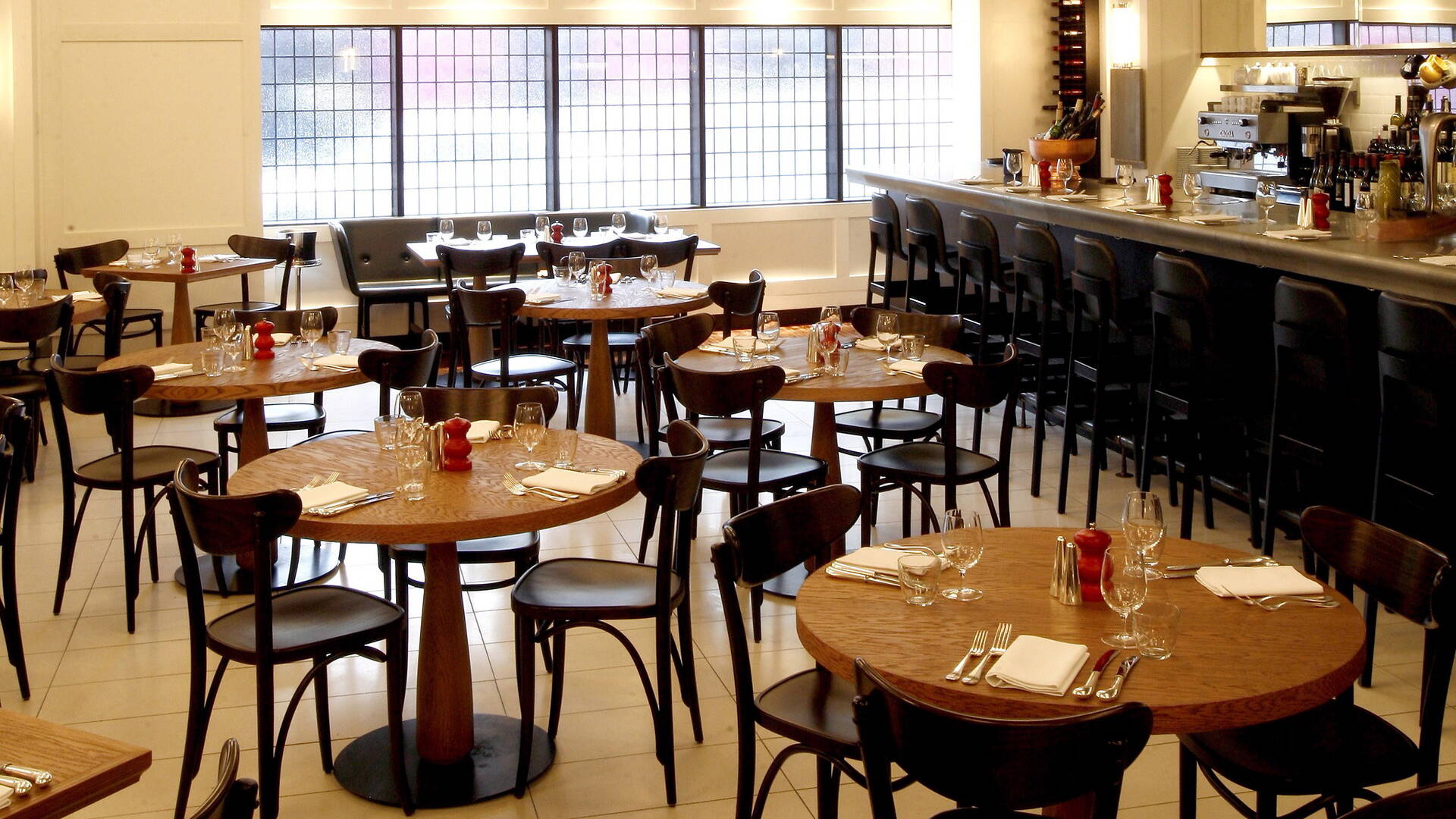 Hix Soho | Restaurants in Soho, London