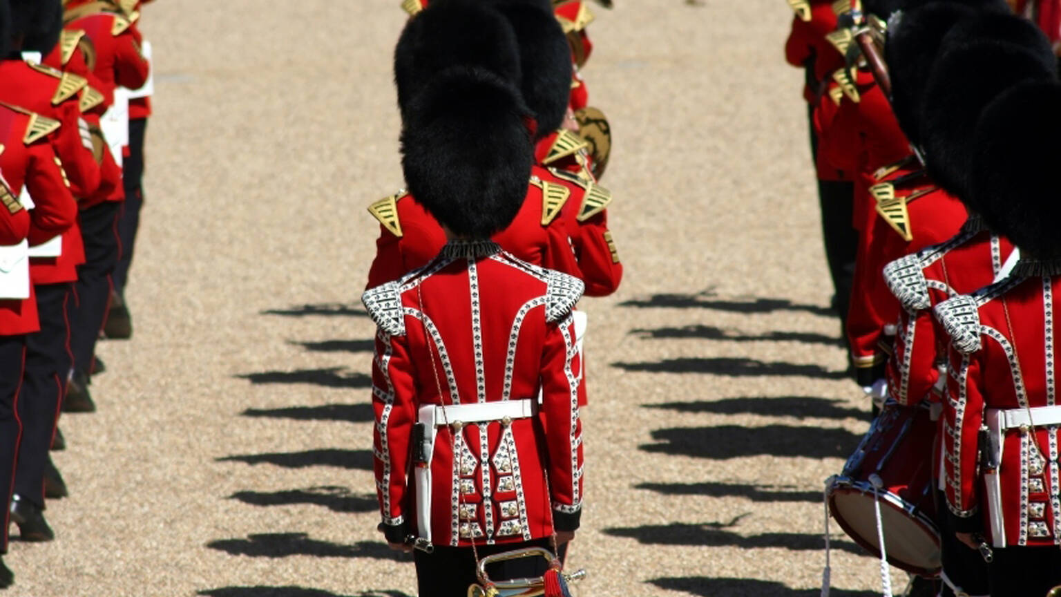 Trooping the Colour: The Queen’s Birthday Parade | Things to do in London