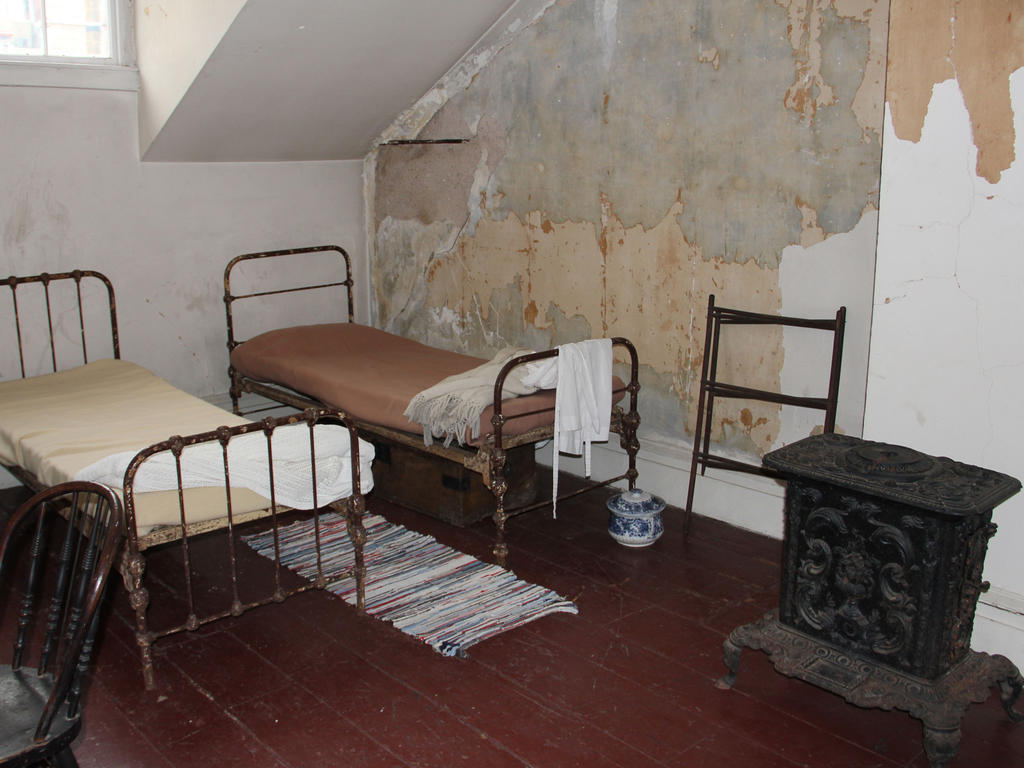Museum tour of hidden places and secret spots in NYC museums