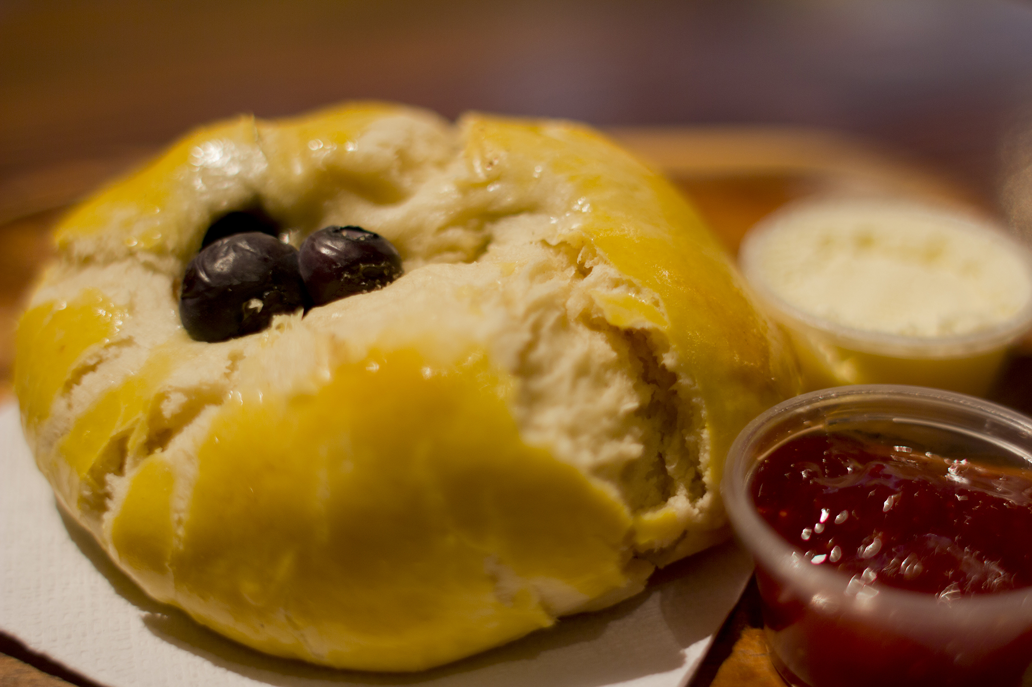 Bricks & Scones | Restaurants in Larchmont Village, Los Angeles