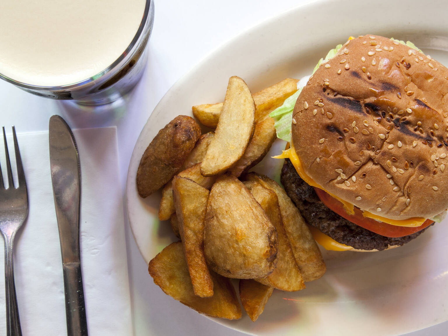 Where to find the best bar food in New York City