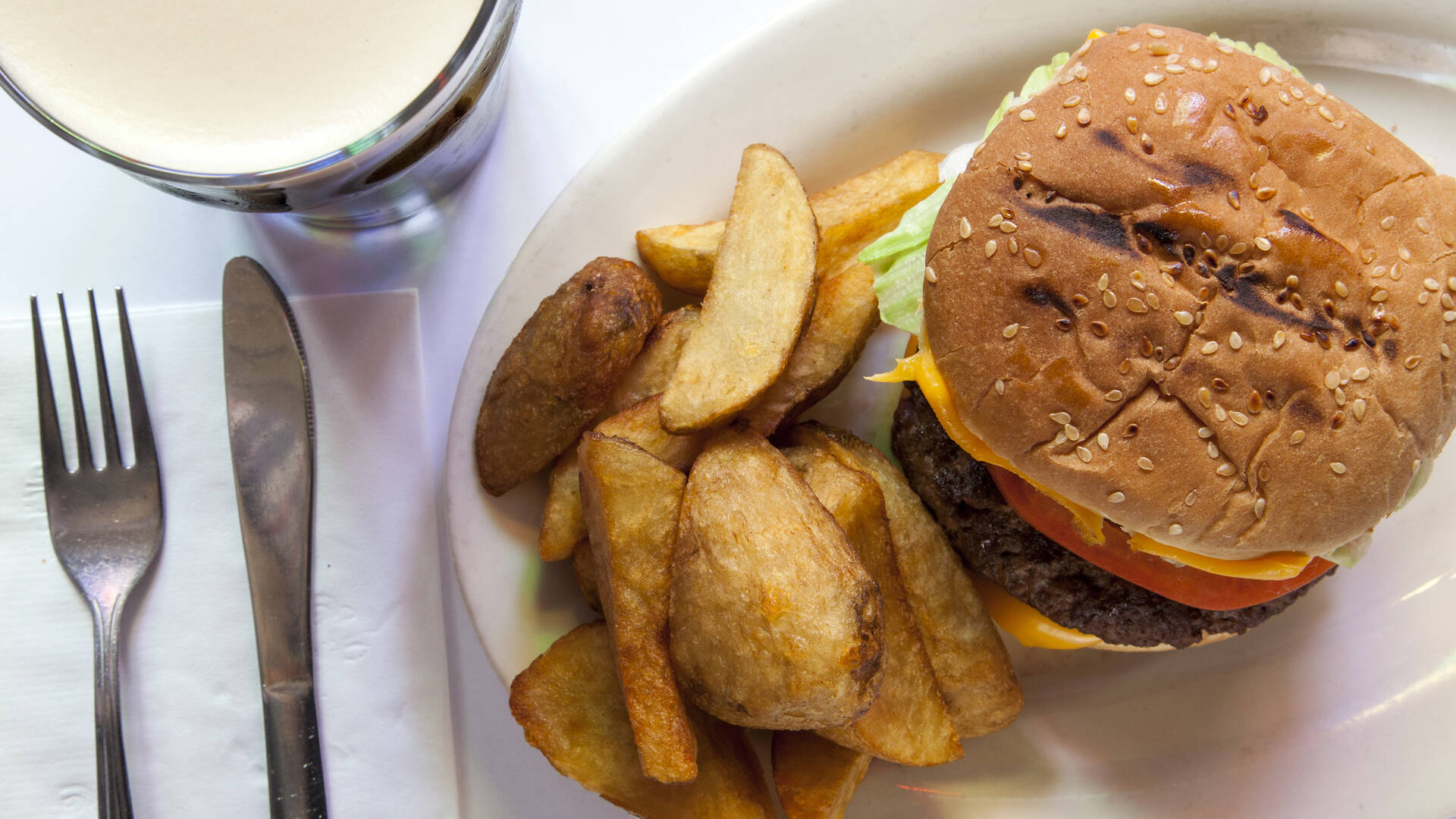 Where to find the best bar food in New York City