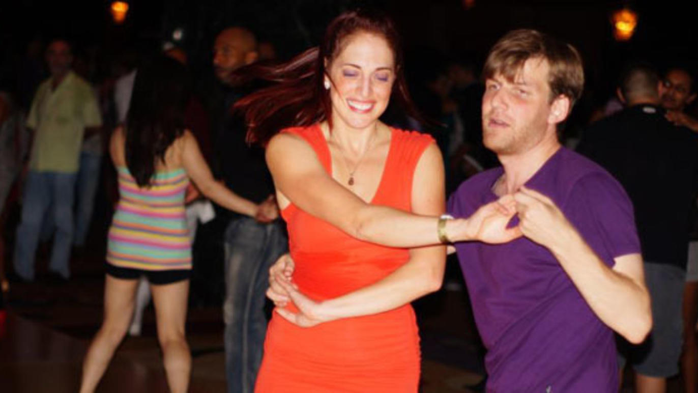 Salsa dancing classes for adults in New York