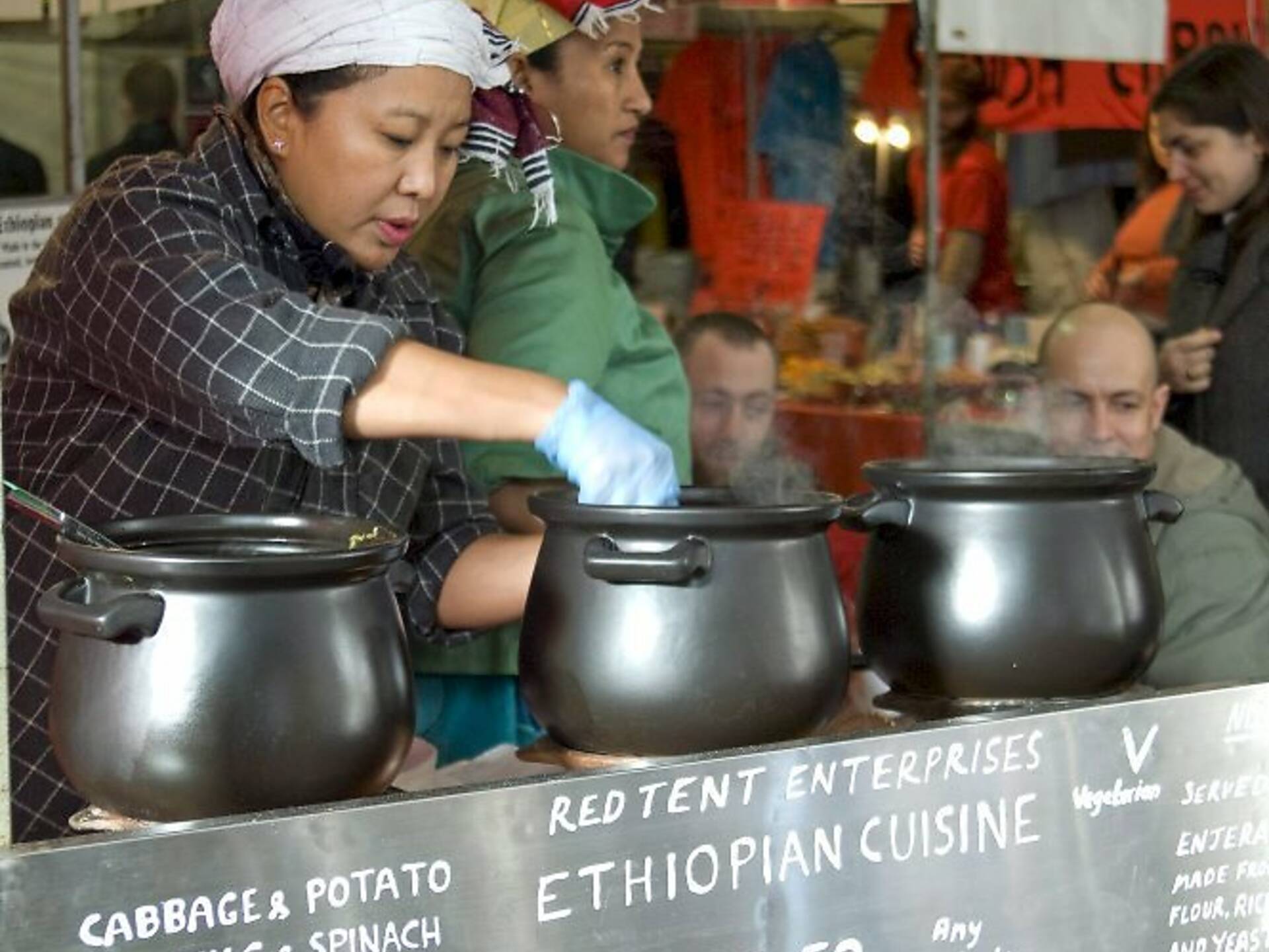 8 Best Fashion Markets In London: Clothes Markets for Style Seekers