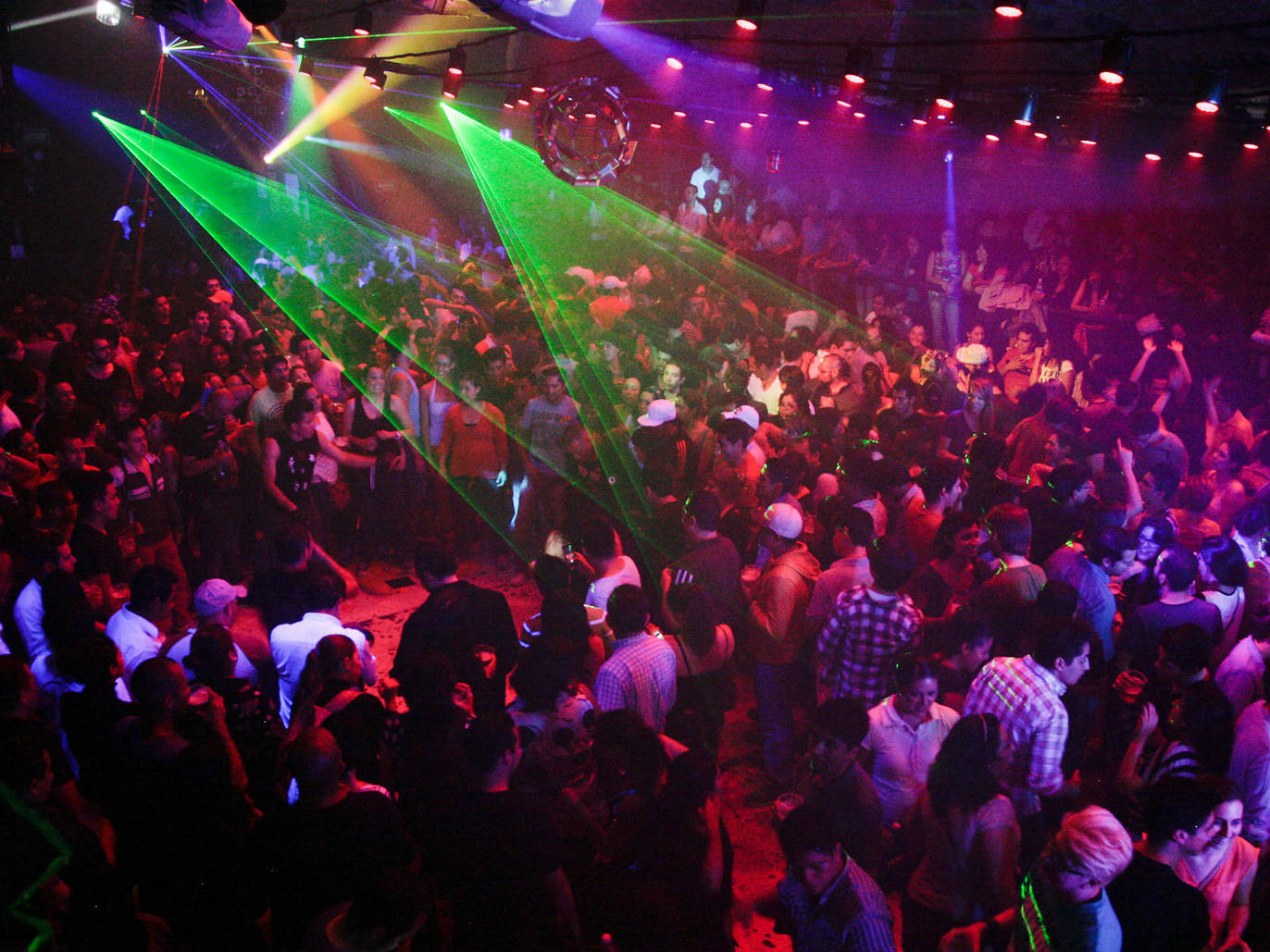 15 antros increíbles para celebrar tu cumpleaños en la CDMX