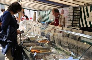 Marché Monge | Shopping in 5e arrondissement, Paris