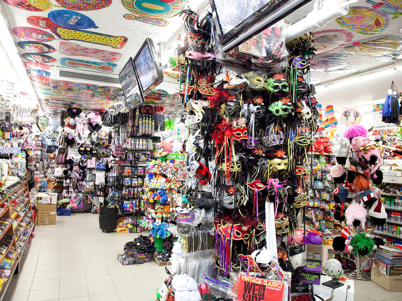 7 Best Halloween Stores in NYC: Costumes and Decor