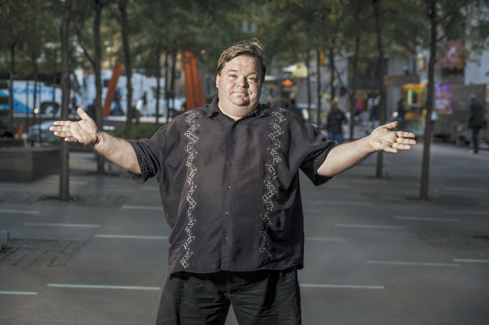 Theater Wit will play Mike Daisey’s ‘Trump Card’ for election season