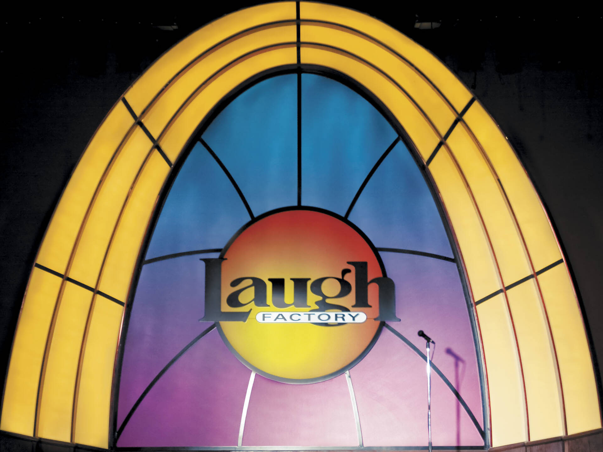 16 Best Comedy Clubs in Chicago For a Good Laugh