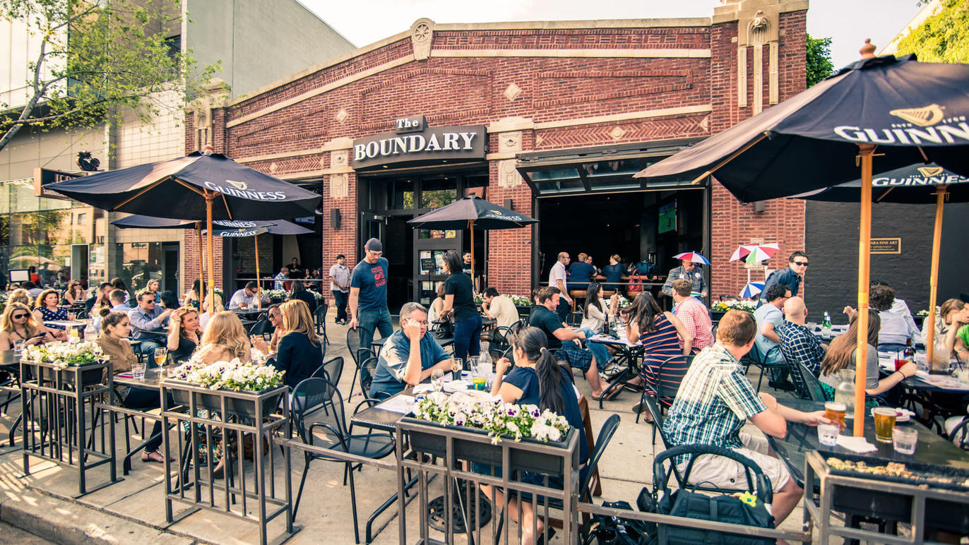 The best kid-friendly bars and patios in Chicago