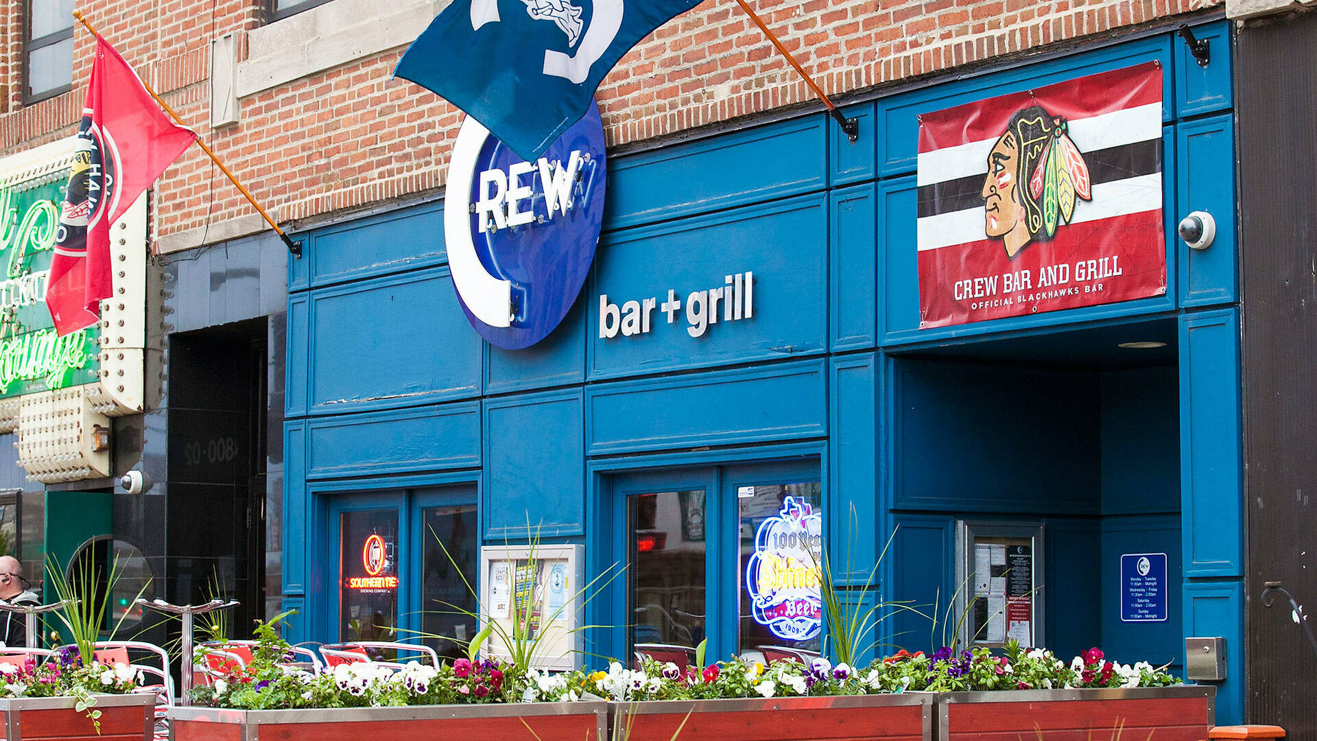 The best Uptown bars for cocktails and cheap beer