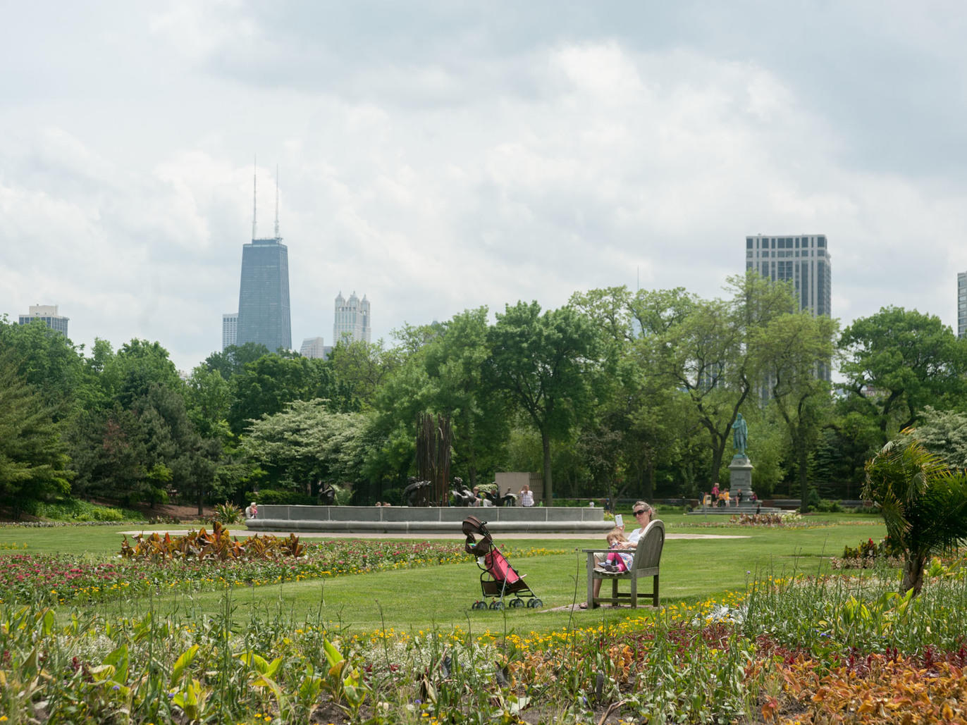 Haunted Places in Chicago: 26 Spooky Spots to Visit