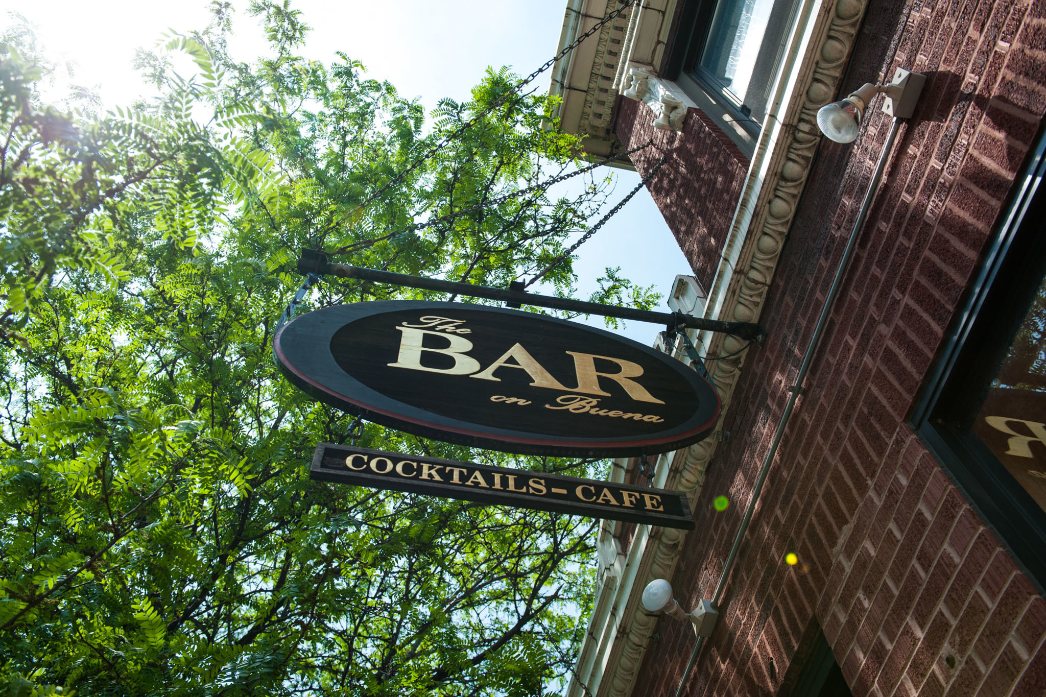 The best Uptown bars for cocktails and cheap beer