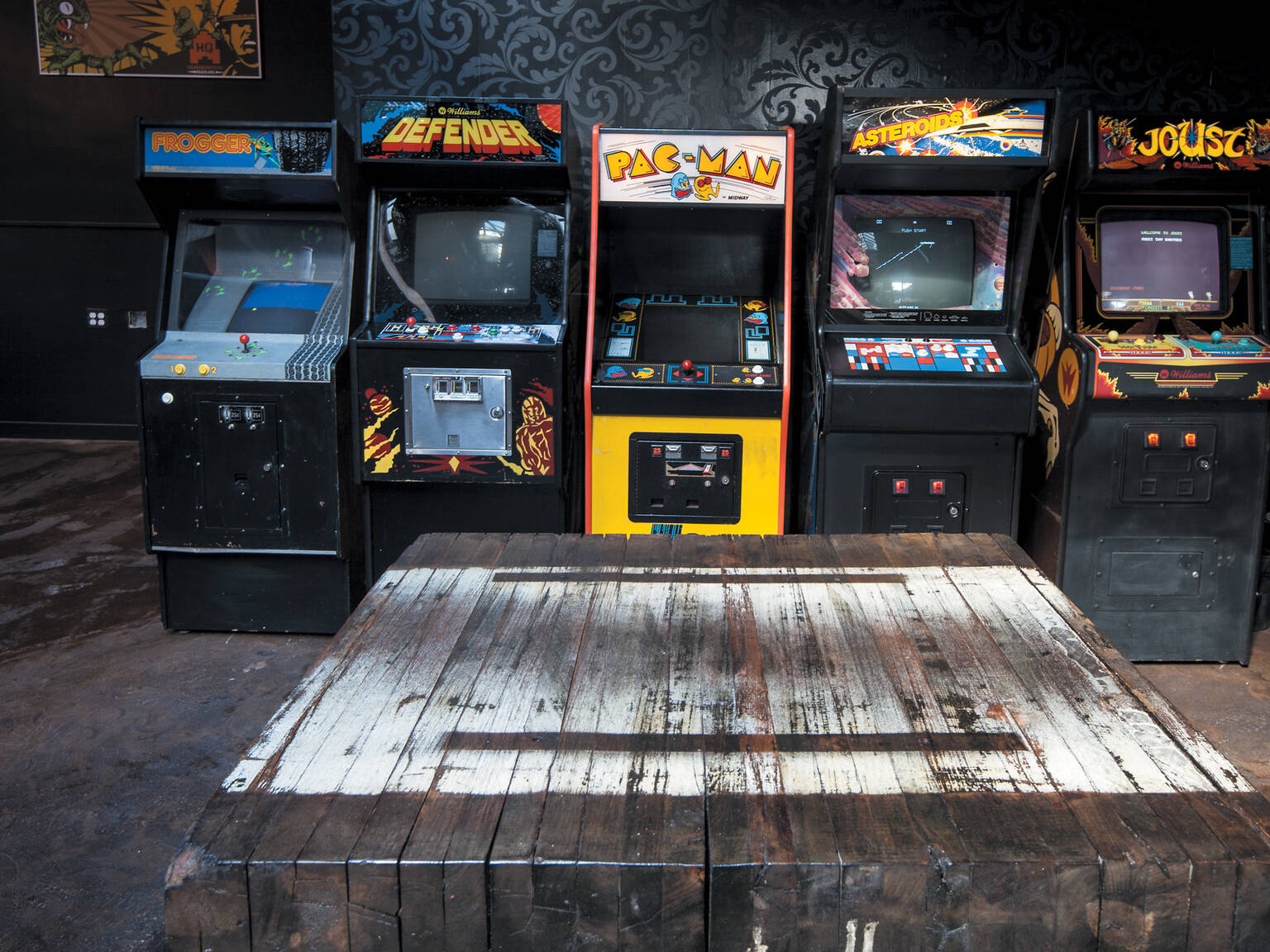 13 Best Arcade Bars in Chicago to Drink Beer and Play Games