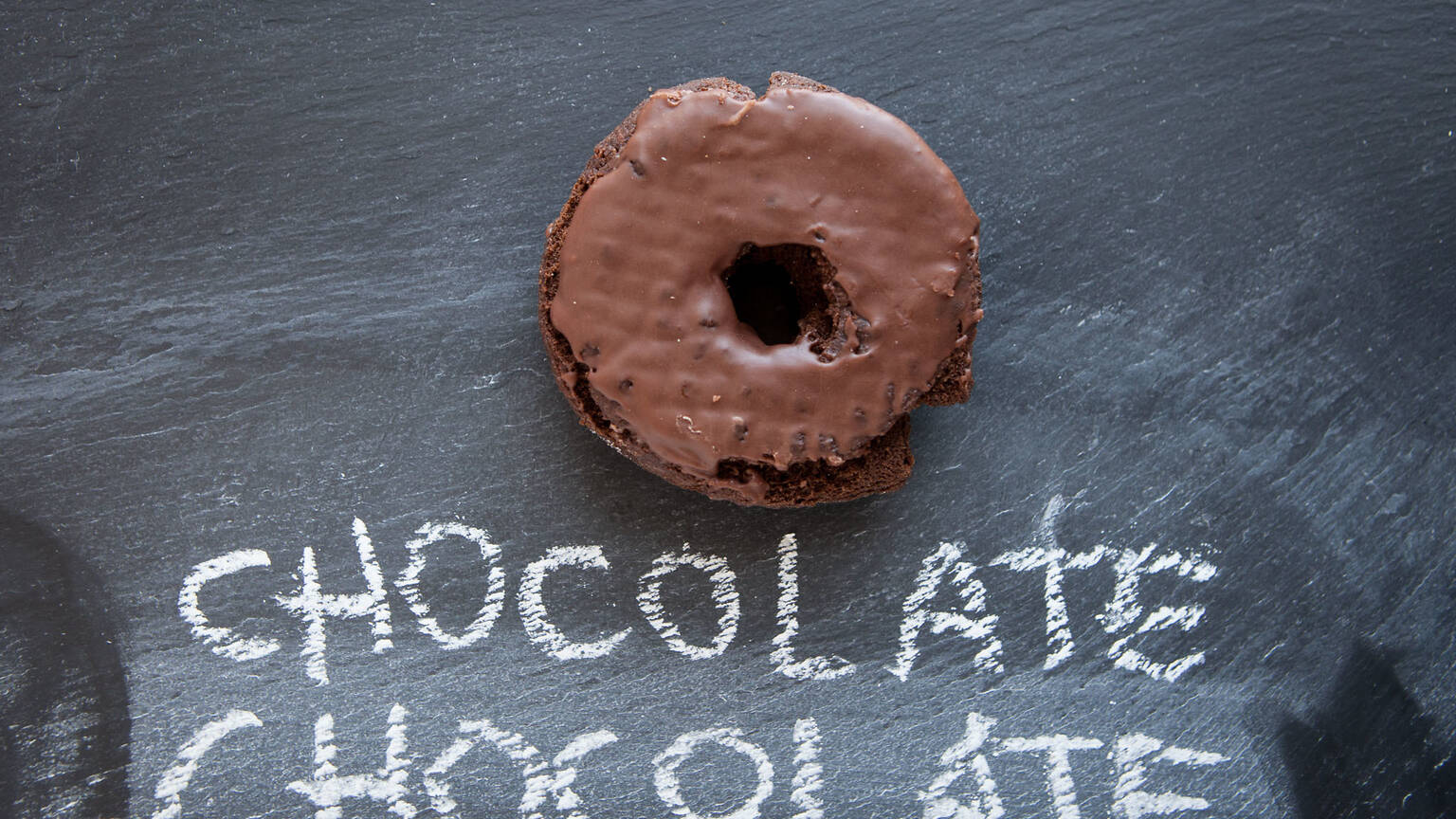 Chicago donuts taste test: We try (almost) every donut