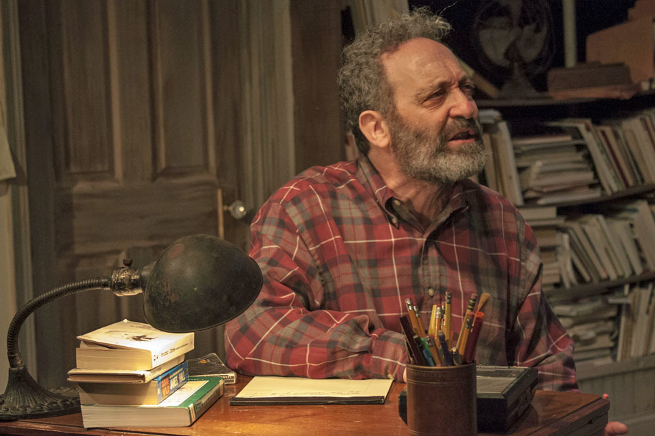 Uncle Bob at Mary-Arrchie Theatre Co. | Theater review