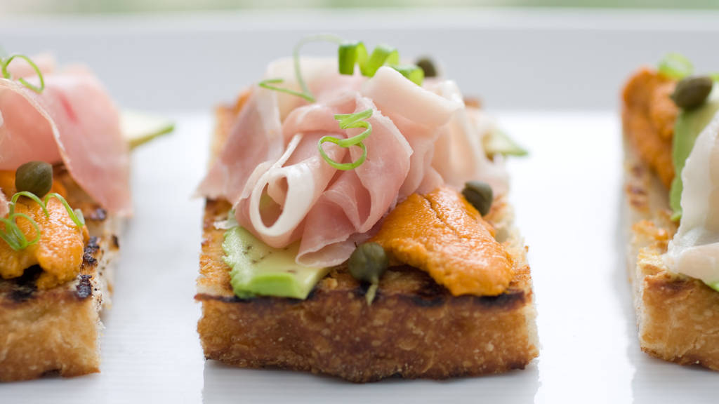 NoMI Kitchen | Restaurants in Streeterville, Chicago