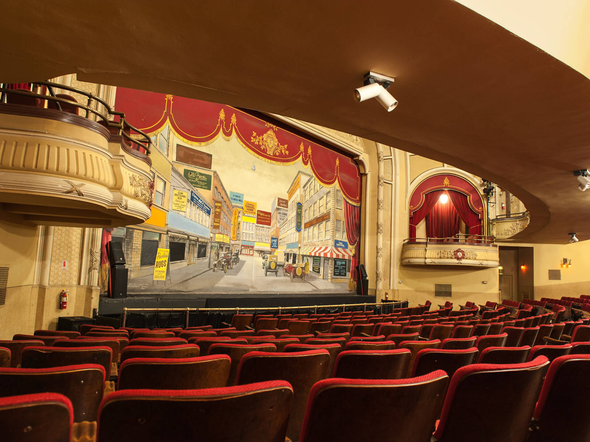 Guide to theaters in Chicago's Lakeview neighborhood