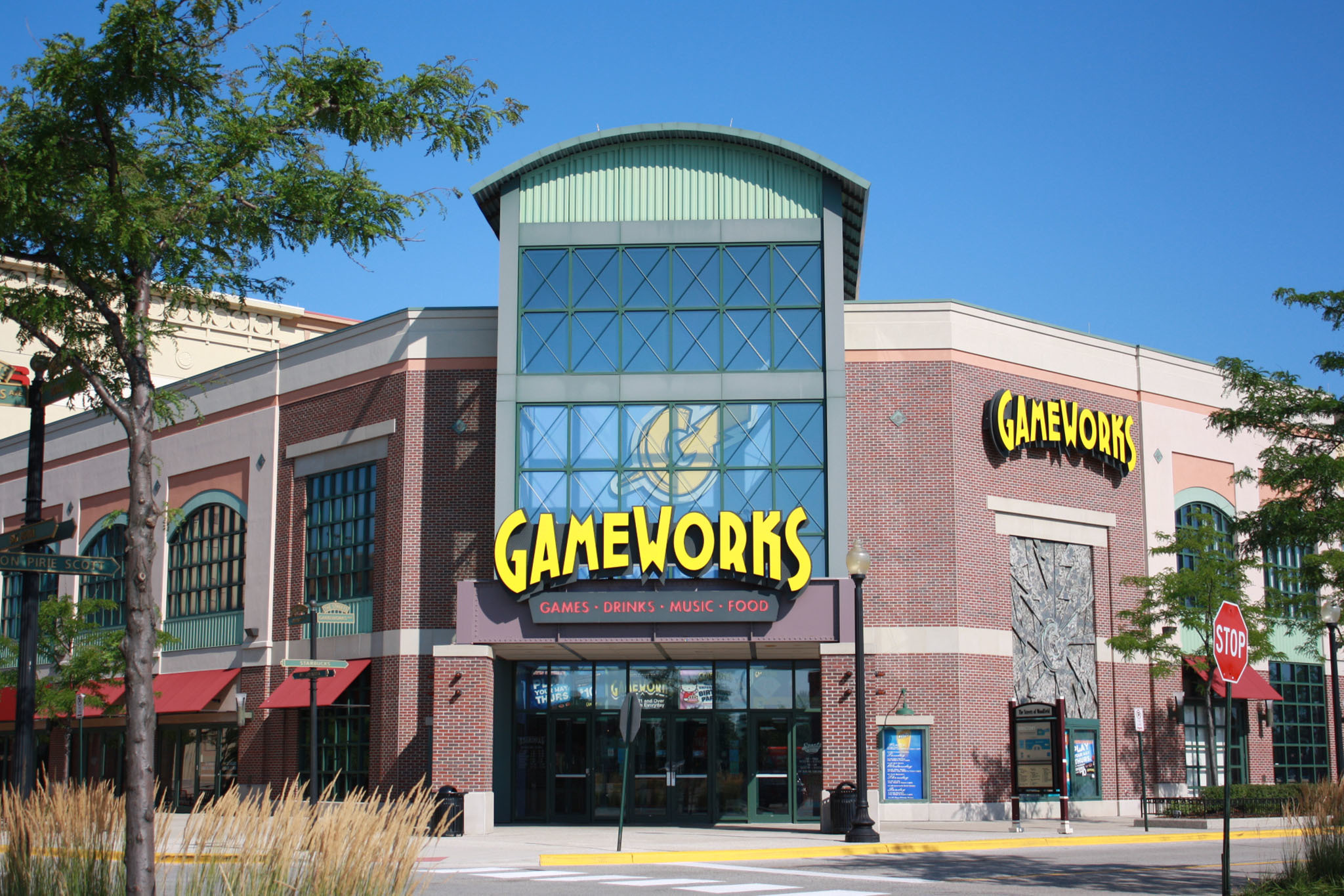 GameWorks Bars In Suburbs Chicago