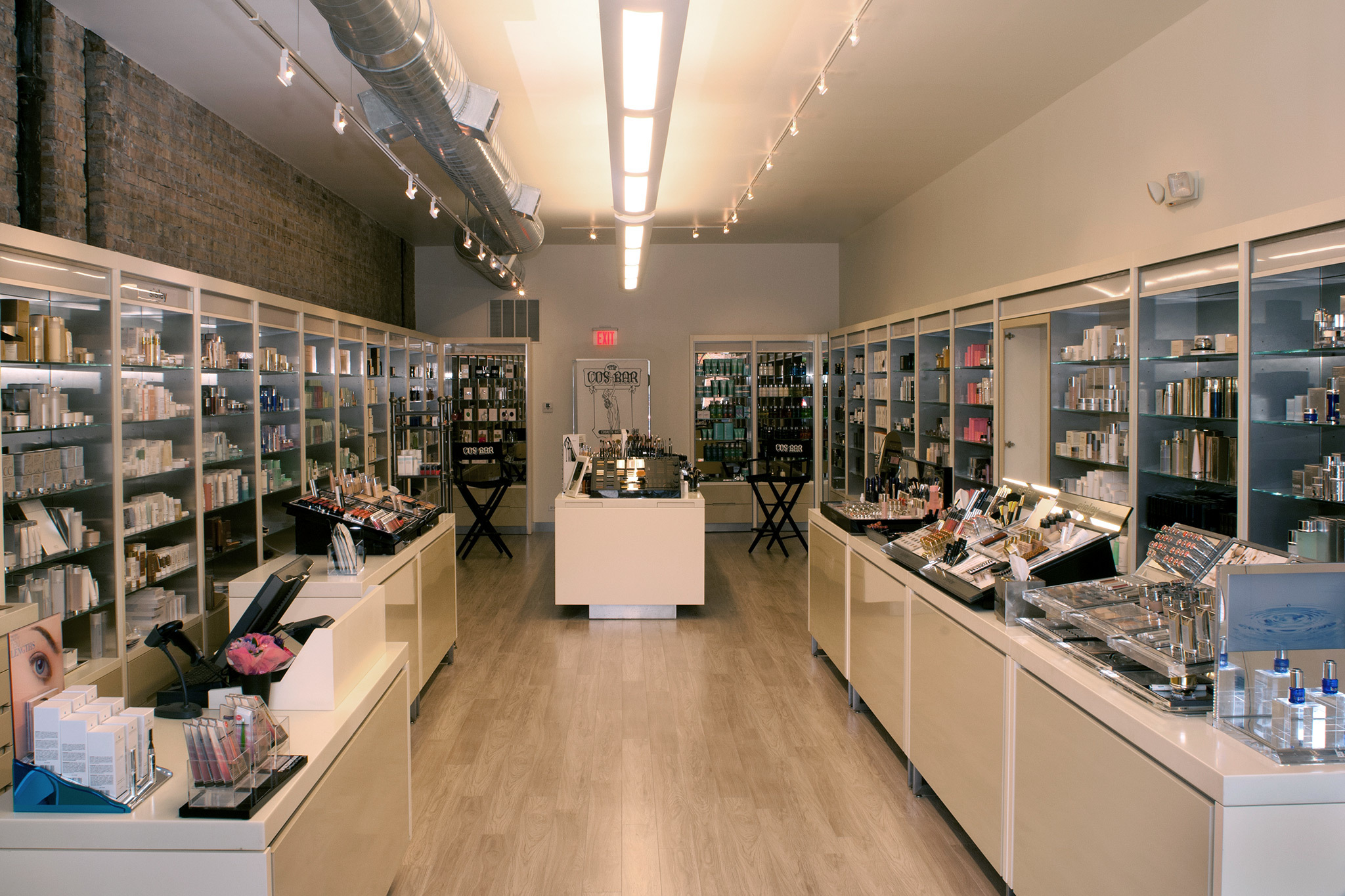 Cos Bar | Shopping in Suburbs, Chicago