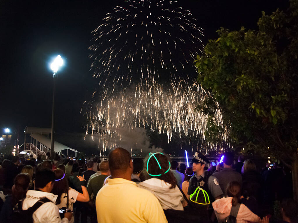 Fourth of July fireworks at Navy Pier: pictures