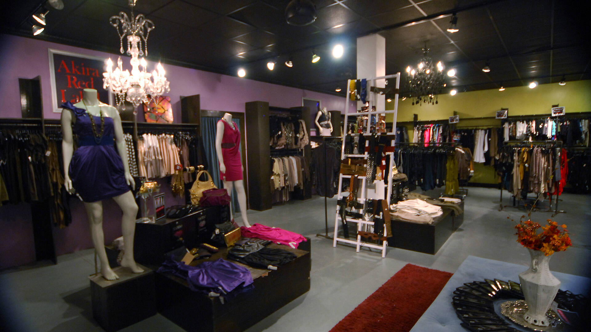 Cheap clothes in Chicago at bargain boutiques