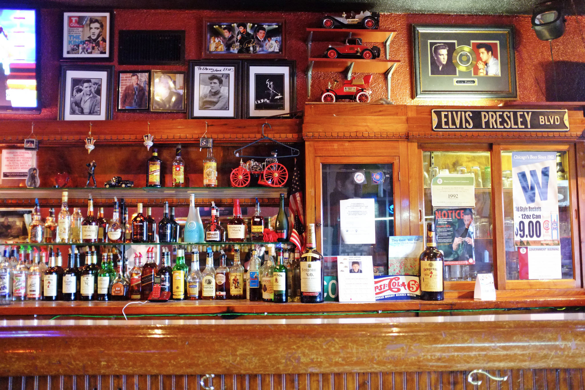 Sherry's Bar | Bars in West Ridge, Chicago