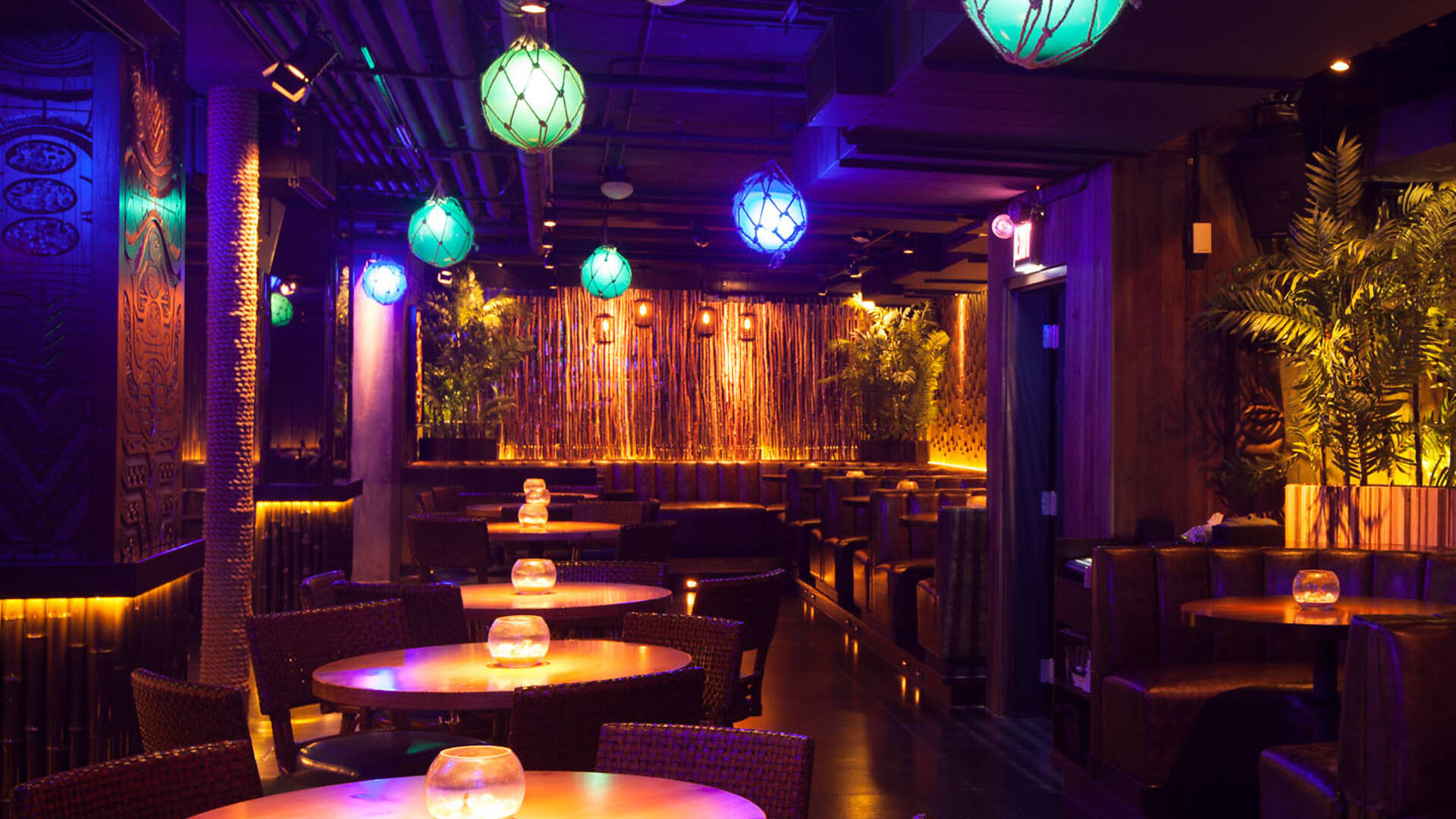 Three Dots and a Dash | Bars in River North, Chicago