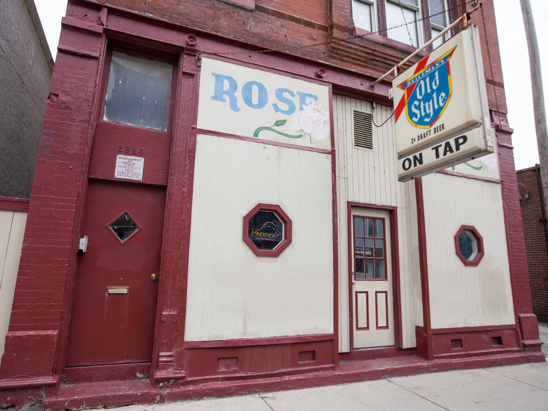 Our guide to the most legendary dive bars in Chicago