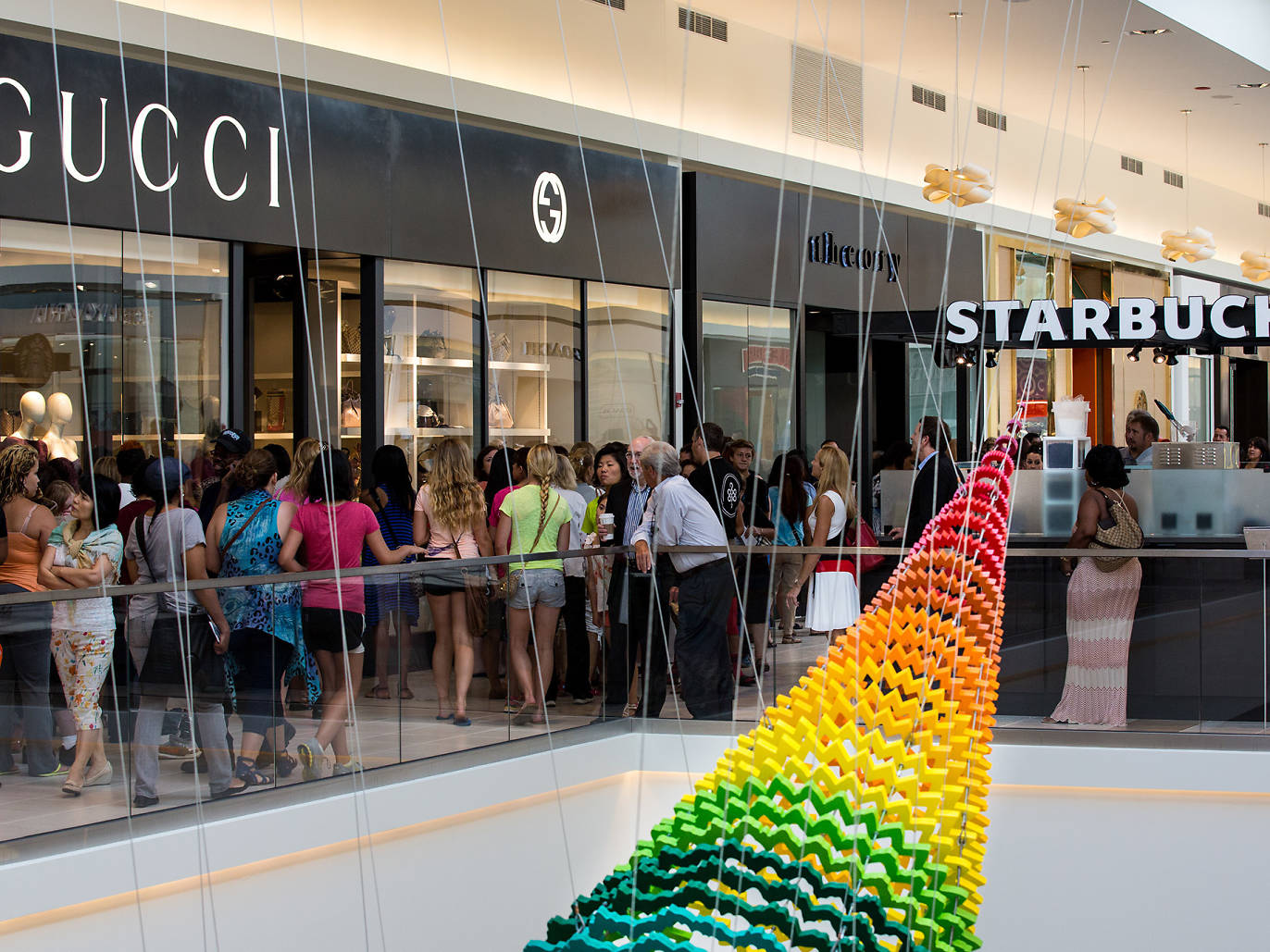 Outlet stores in Chicago for discount clothes and furniture