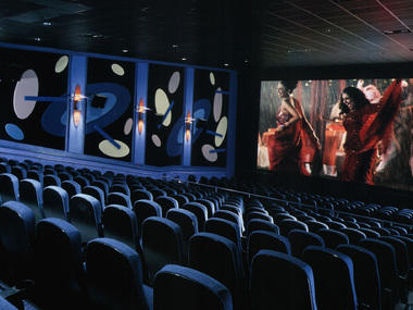 9 Best Dine-in Movie Theatres in Chicago