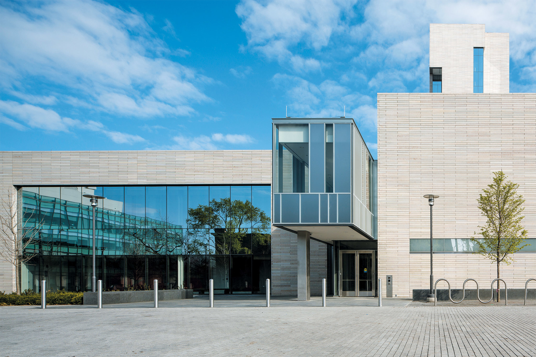 Reva and David Logan Center for the Arts | Things to do in Woodlawn ...