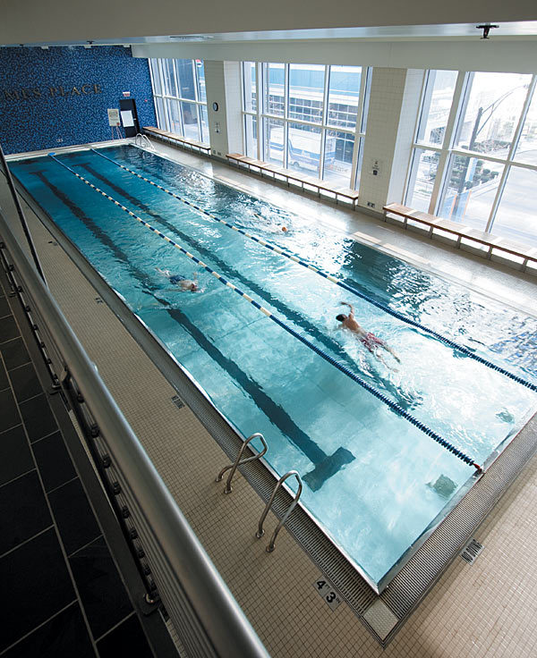 Best gym swimming pool: Holmes Place
