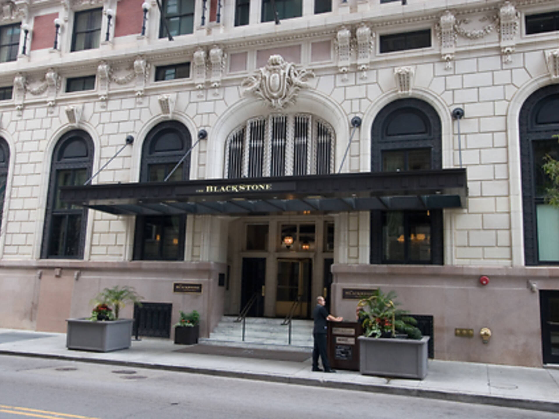 The Best Downtown Chicago Hotels in The Loop | Best Places to Stay in ...