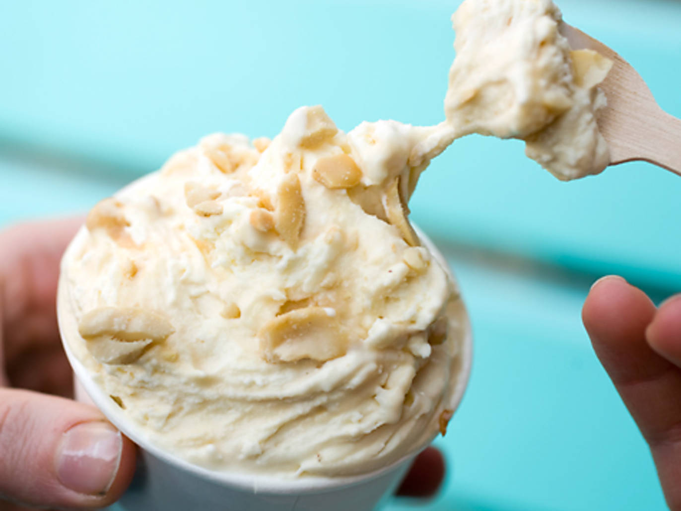 26 Best Ice Cream Shops in Chicago For A Frozen Treat