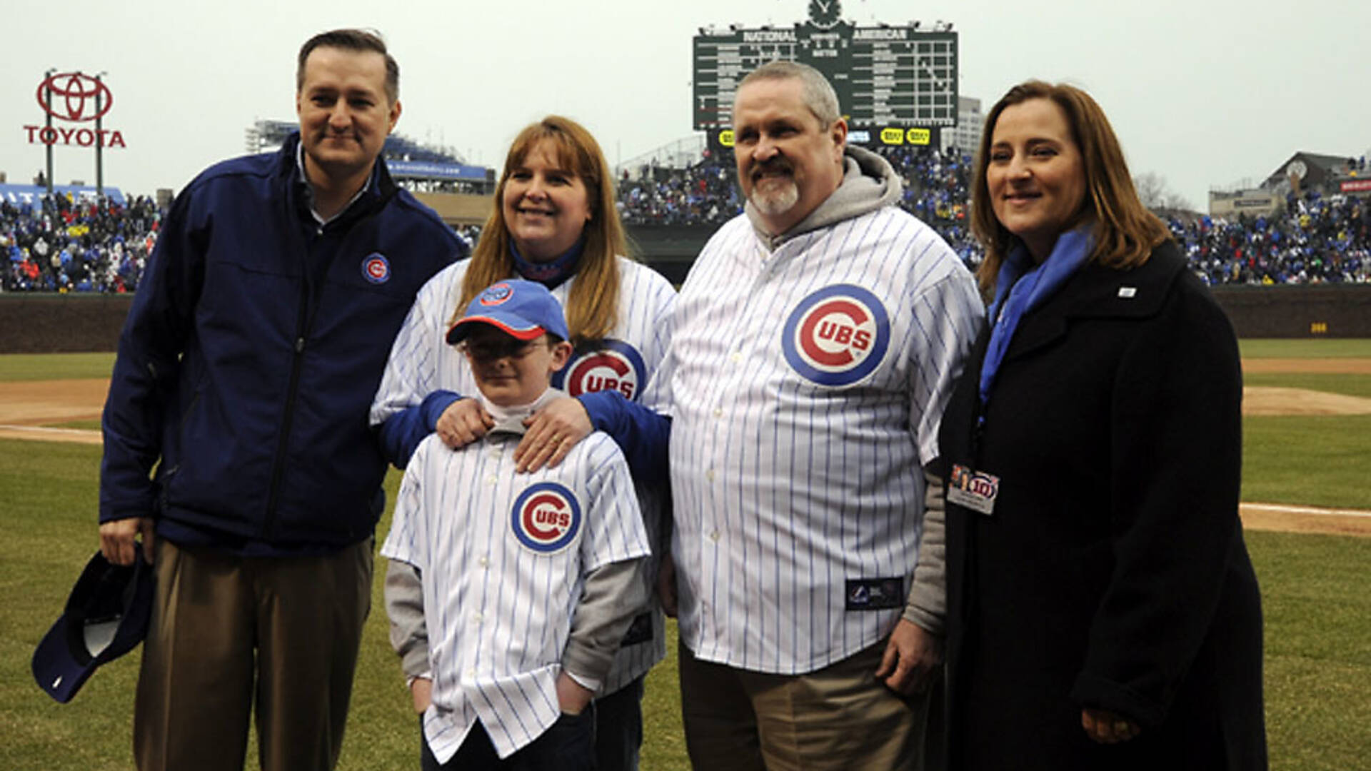 Opening Day 2011 at Wrigley Field: Photo gallery