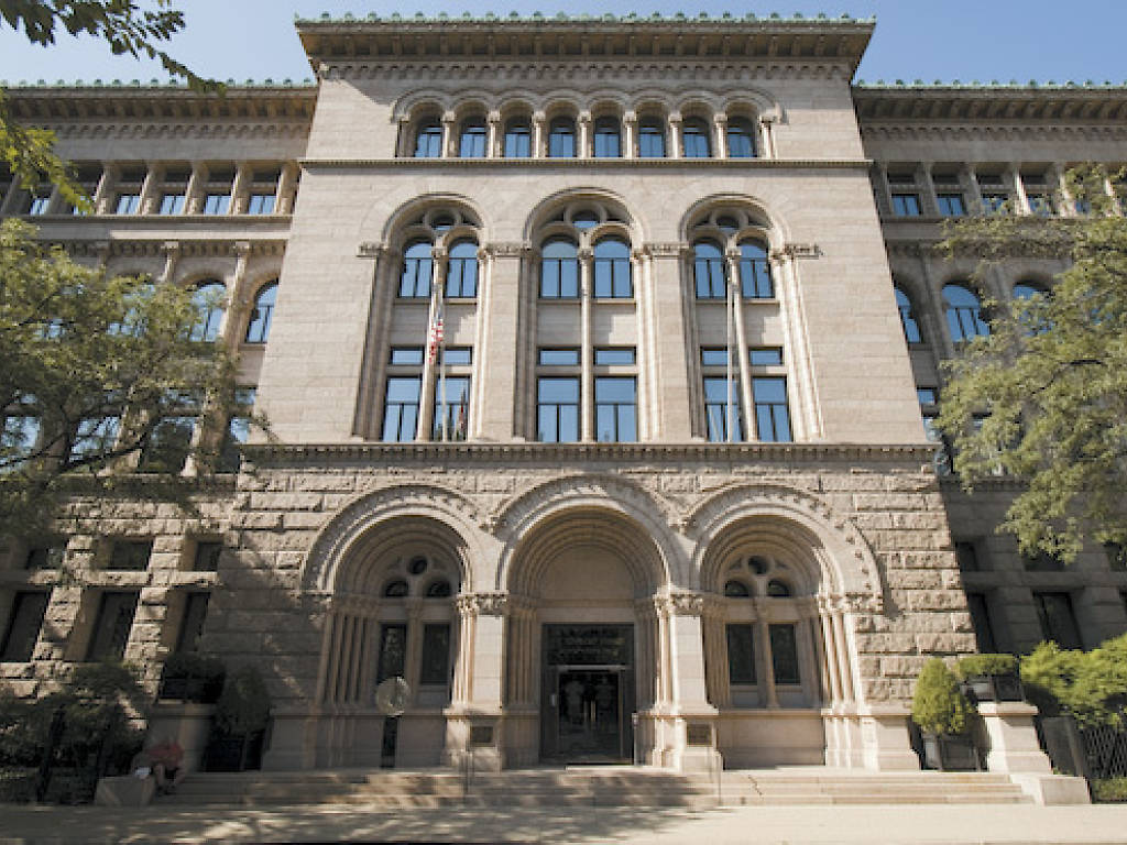 9 Absolutely Beautiful Libraries In Chicago