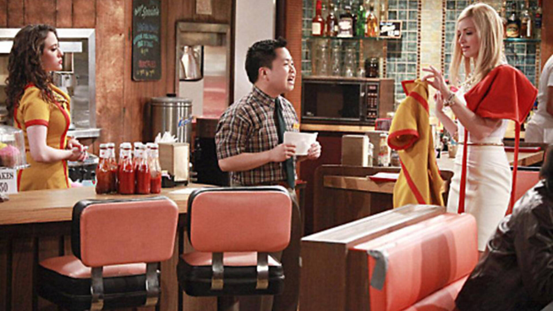 TV Review: 2 Broke Girls