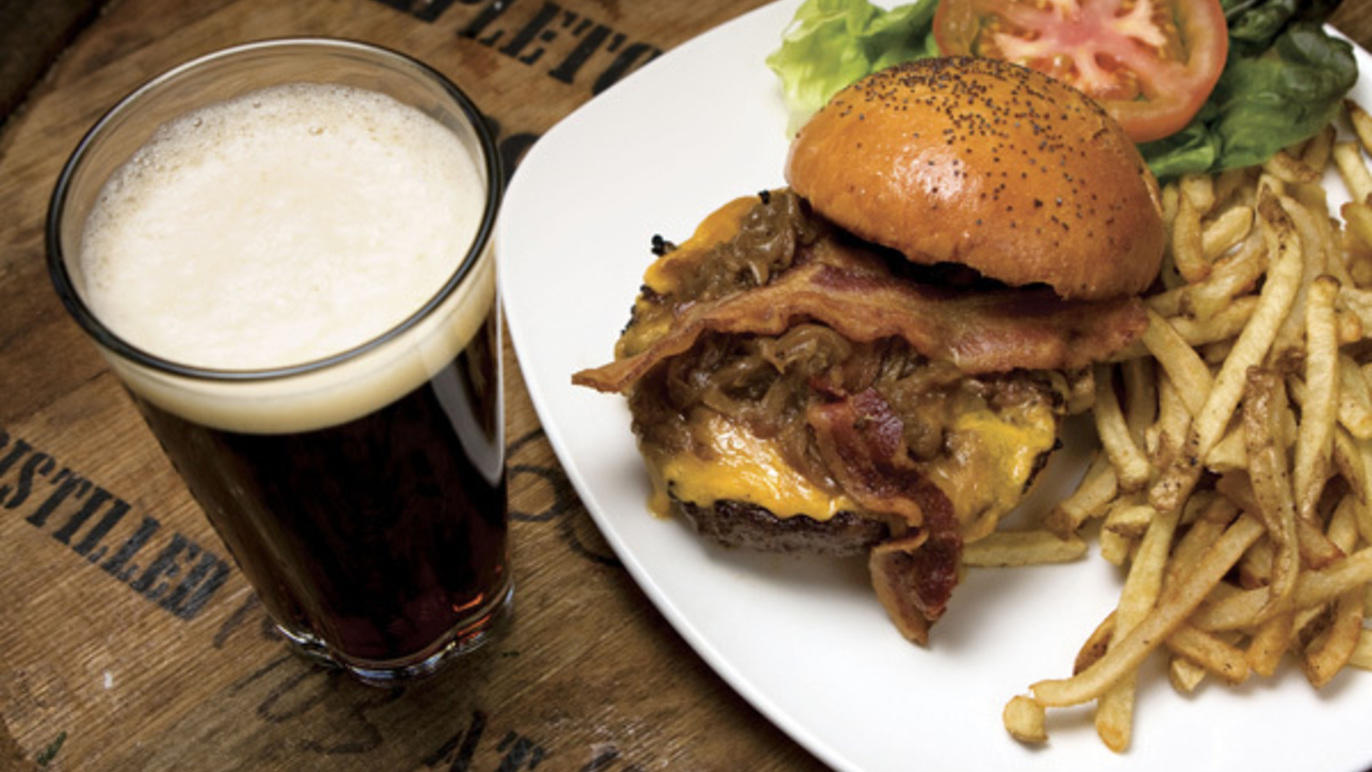 The best kid-friendly bars and patios in Chicago