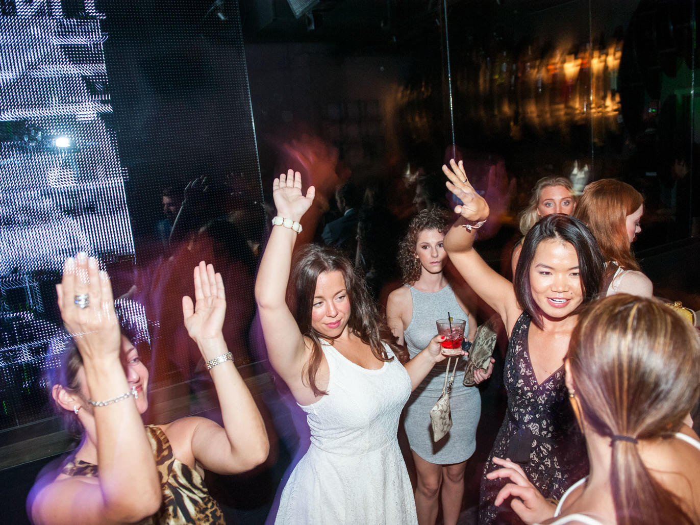 Late Night Bars in Chicago: 29 Places That Stay Open Until 4am