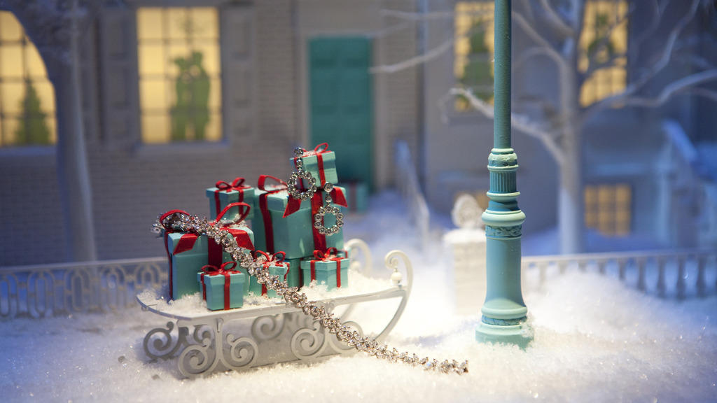 Tiffany & Co. holiday windows | Things to do in New York
