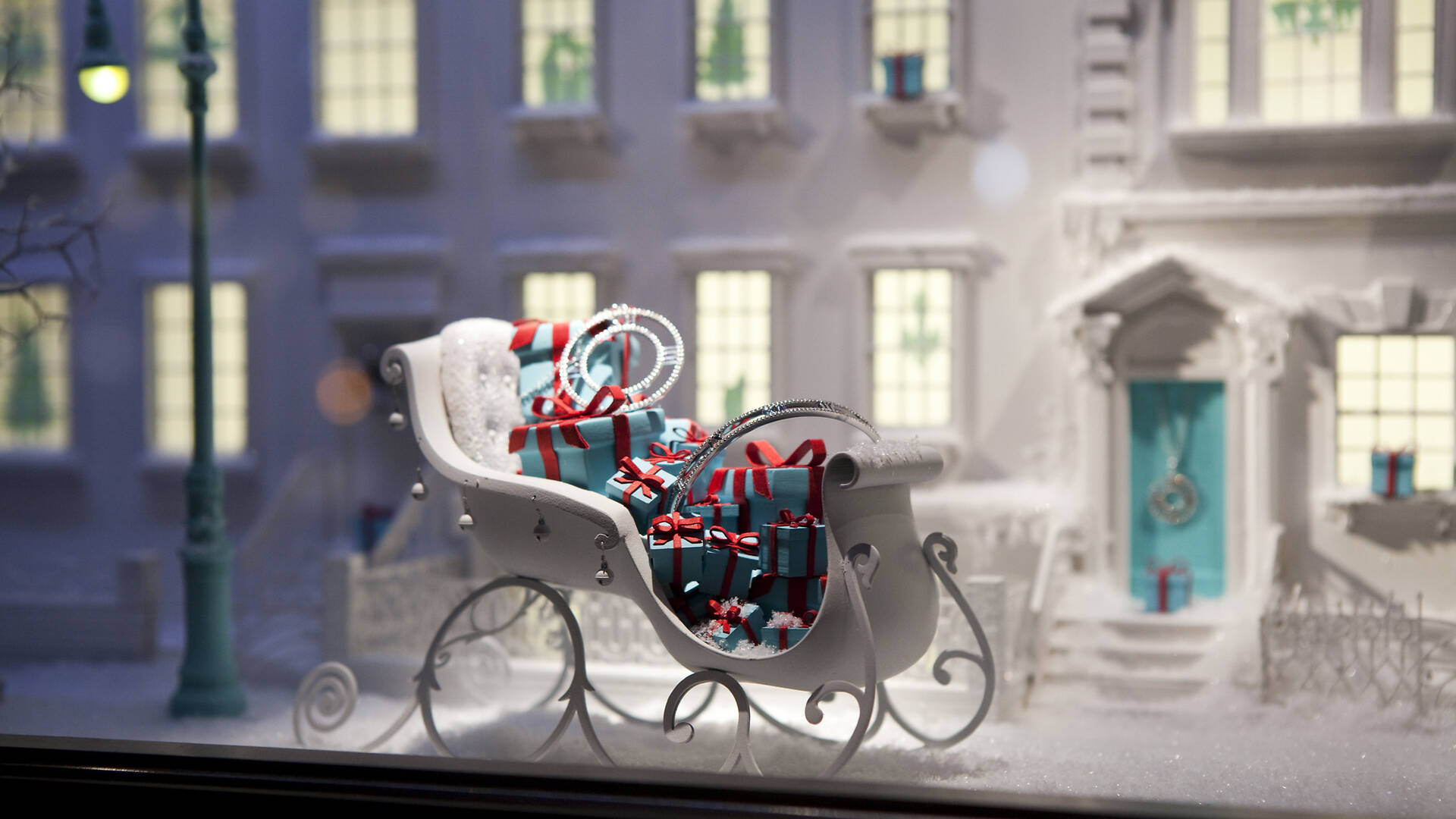 Tiffany & Co. holiday windows | Things to do in New York