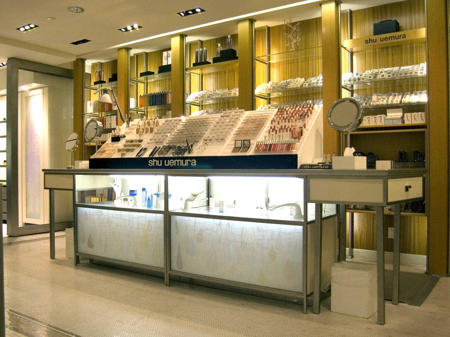 Best clothing stores in NYC for shopping the latest styles