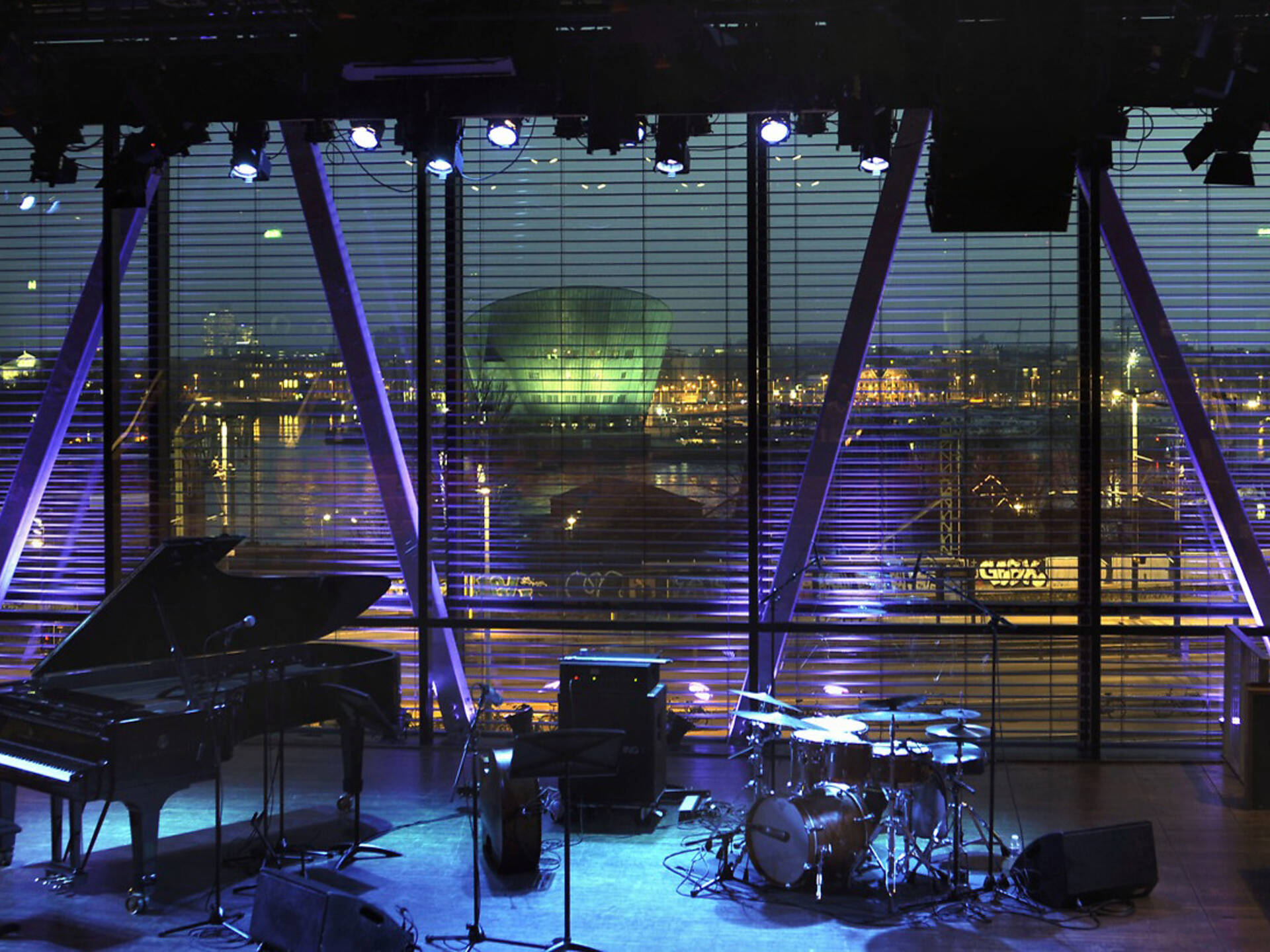 13 Iconic Live Music Venues in Amsterdam, According to One Local Writer