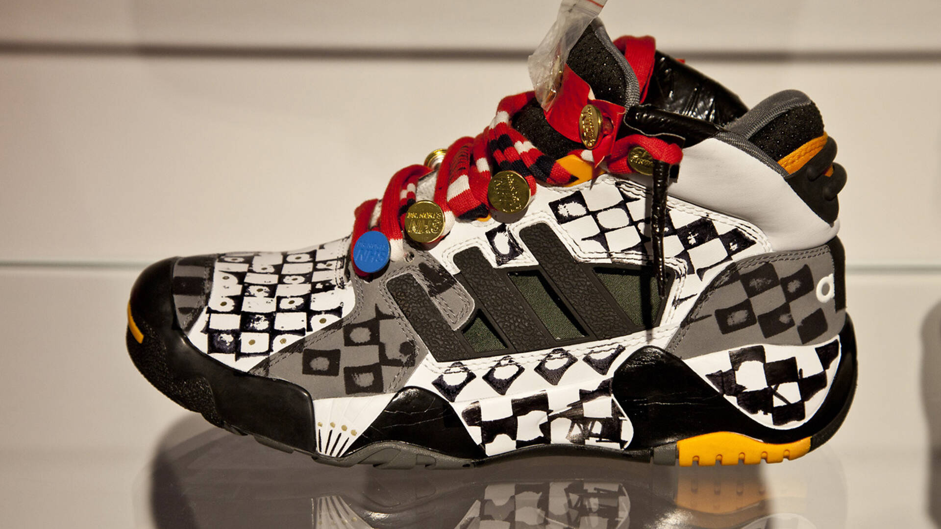 Machine-A | Shopping in Soho, London