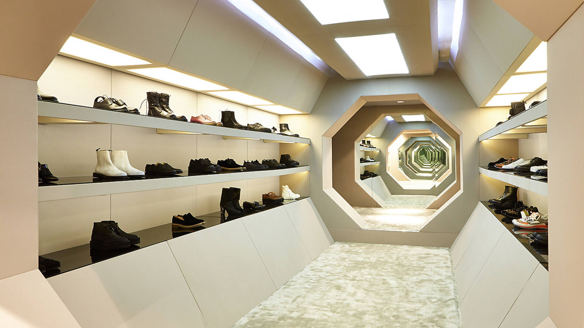 LN-CC | Shopping in Dalston, London