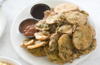 Sakonis | Restaurants in Wembley, London