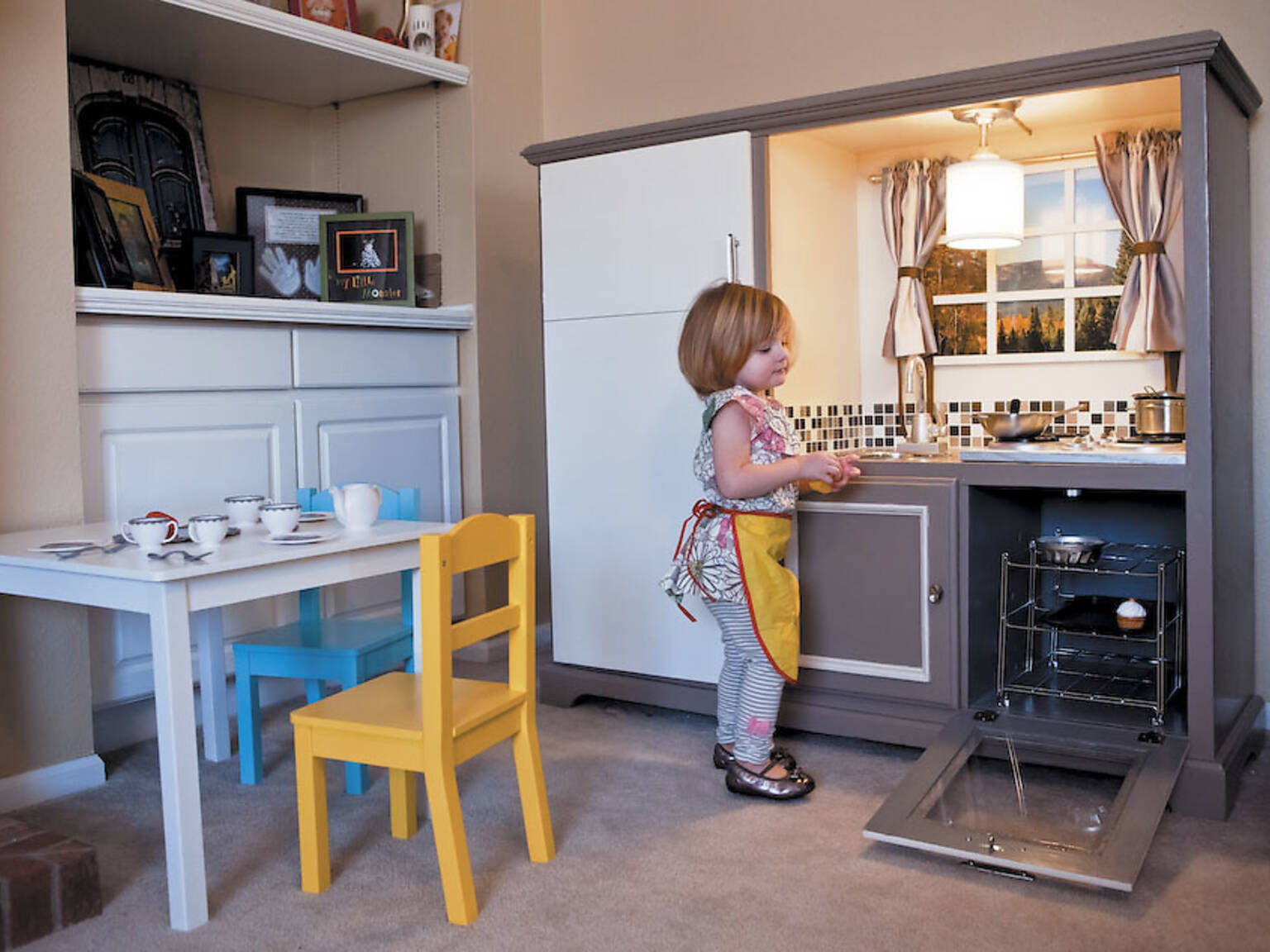 DIY: The best play kitchen ever