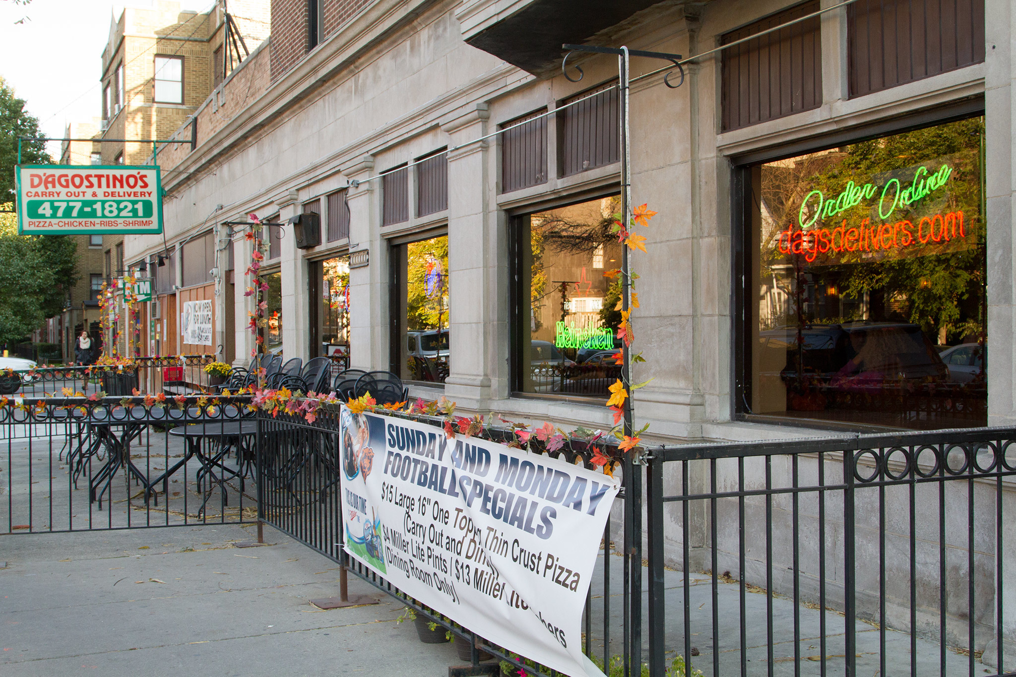 D'Agostino's Pizza and Pub | Restaurants in Lake View, Chicago