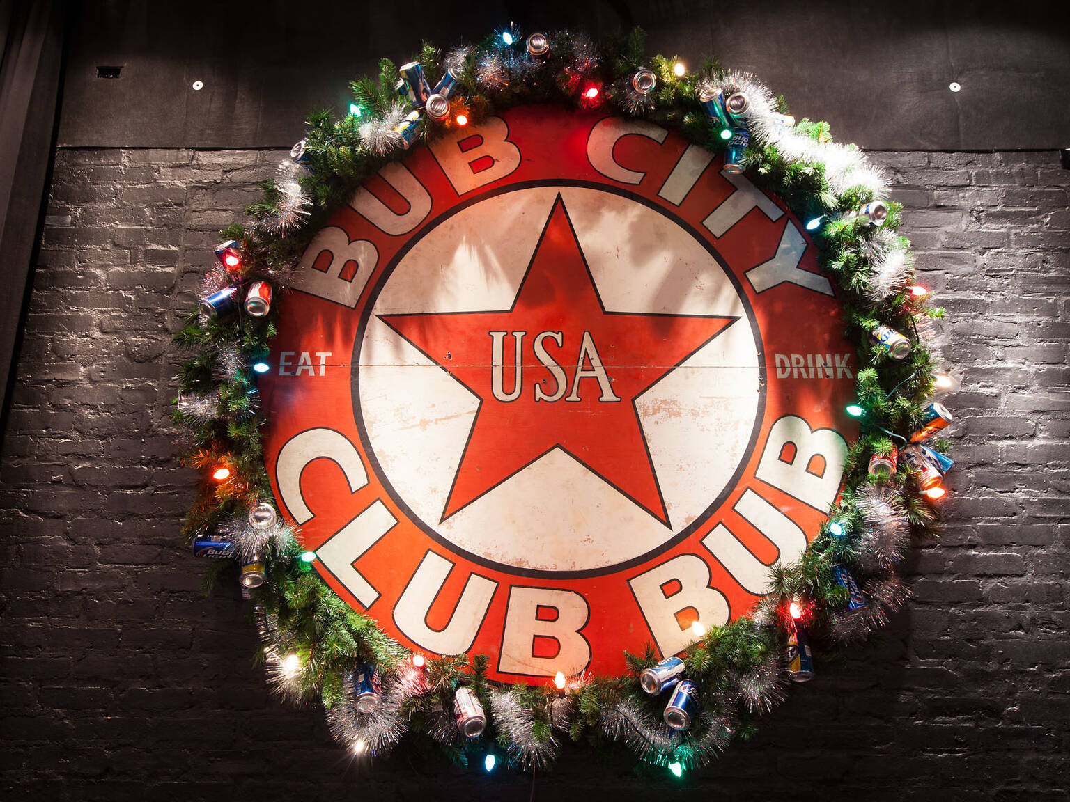 Best country bars in Chicago for beer, music and BBQ